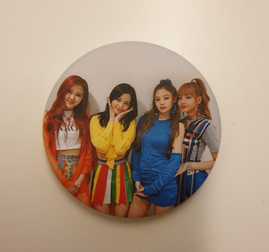 BLACKPINK KPOP GROUP BADGES, Entertainment, K-Wave on Carousell