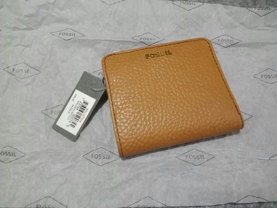 Fossil Madison Bifold (ORIGINAL), Barang Mewah, Tas & Dompet di Carousell