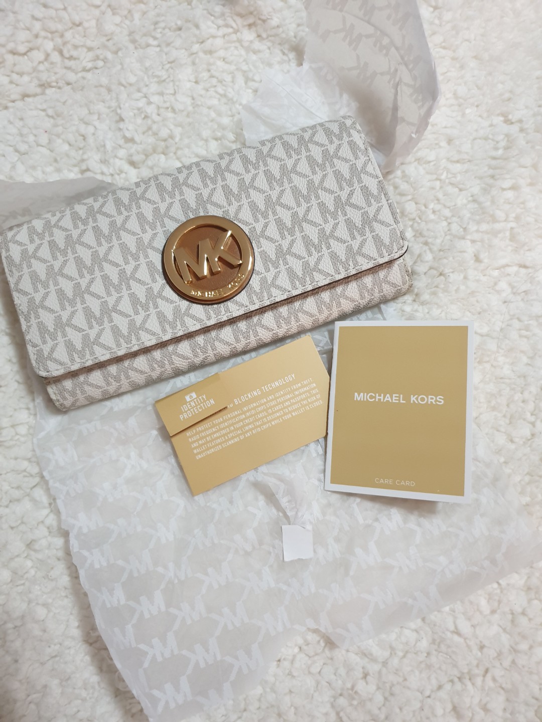 Brand new orig MK wallet, Women's Fashion, Bags & Wallets, Wallets ...