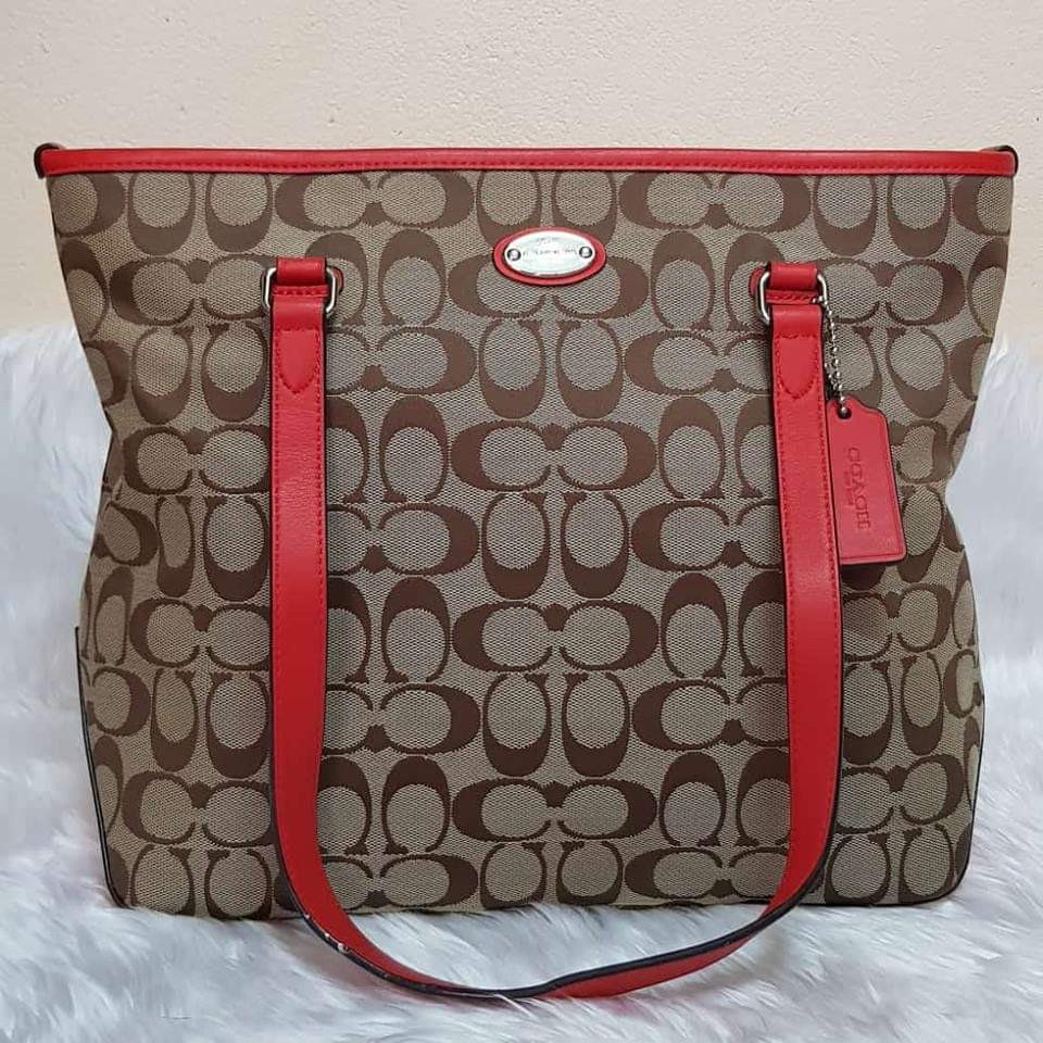 Coavh Tote Pre Loved, Women's Fashion, Bags & Wallets, Tote Bags on ...