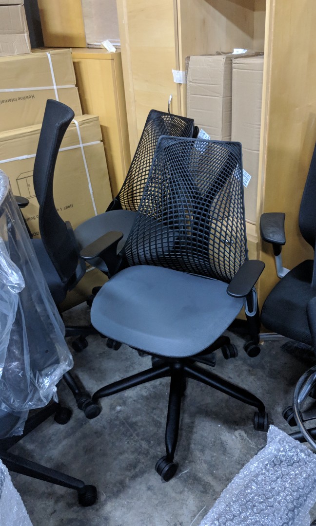 herman miller sayl mesh back Office Chair, Furniture & Home Living ...