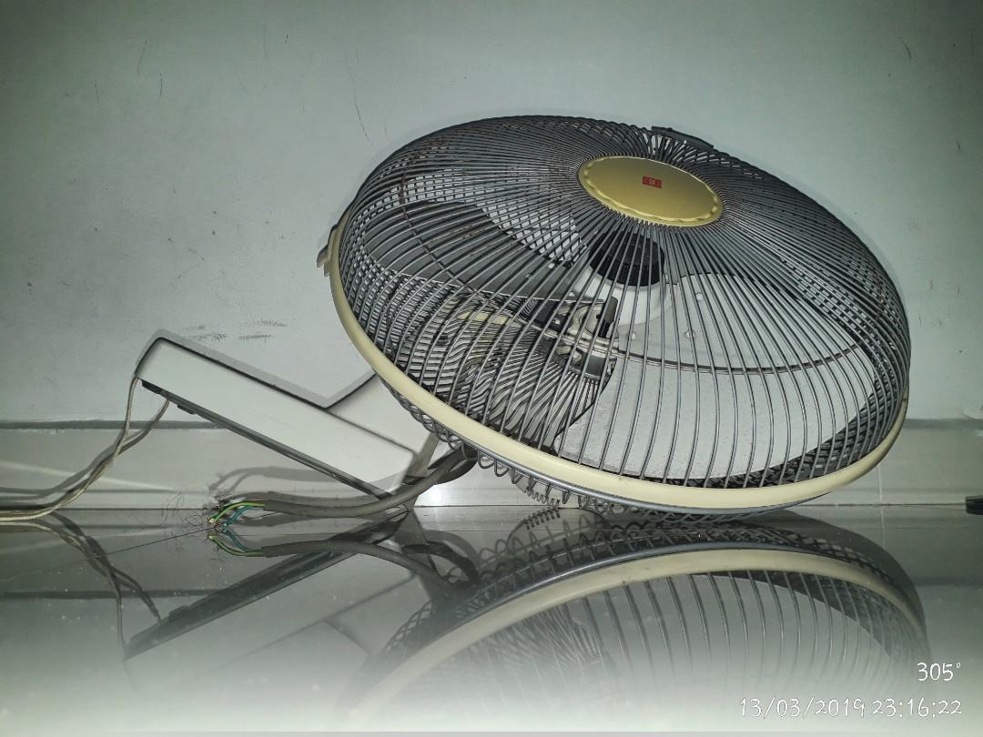 KDK M30CS WALL FAN, Furniture & Home Living, Lighting & Fans, Fans on ...