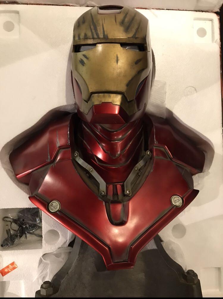 Sideshow Iron Man Mark III 1/1 Life Size BUST Battle Damage Version ...