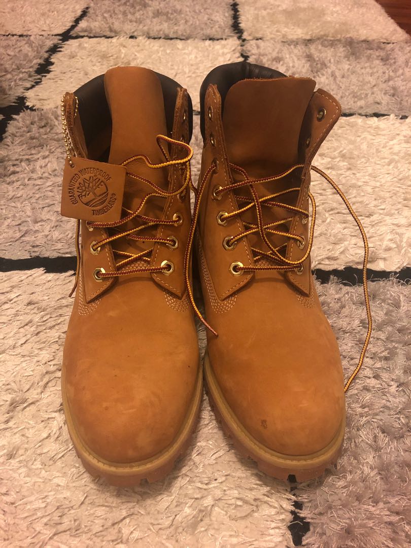 Timberland Classic Boots, Men's Fashion, Footwear, Boots on Carousell