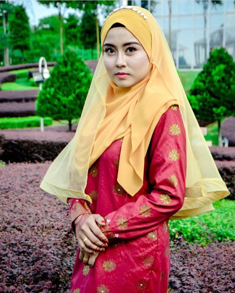 Veil gold keras/manik, Women's Fashion, Dresses & Sets, Traditional & Ethnic wear on Carousell