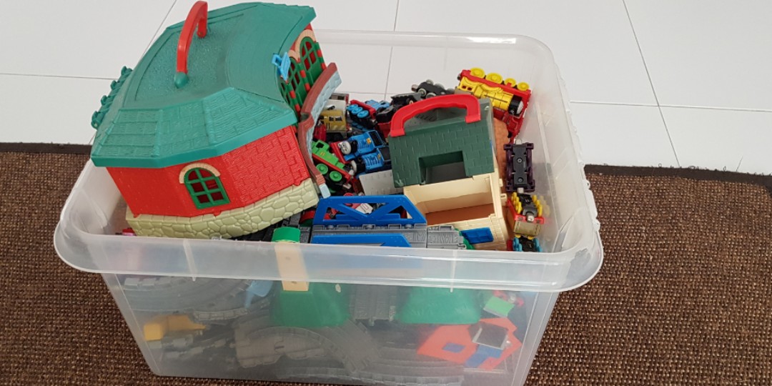 Box full of Thomas the train engines, 40+ tracks and play sets, Hobbies ...