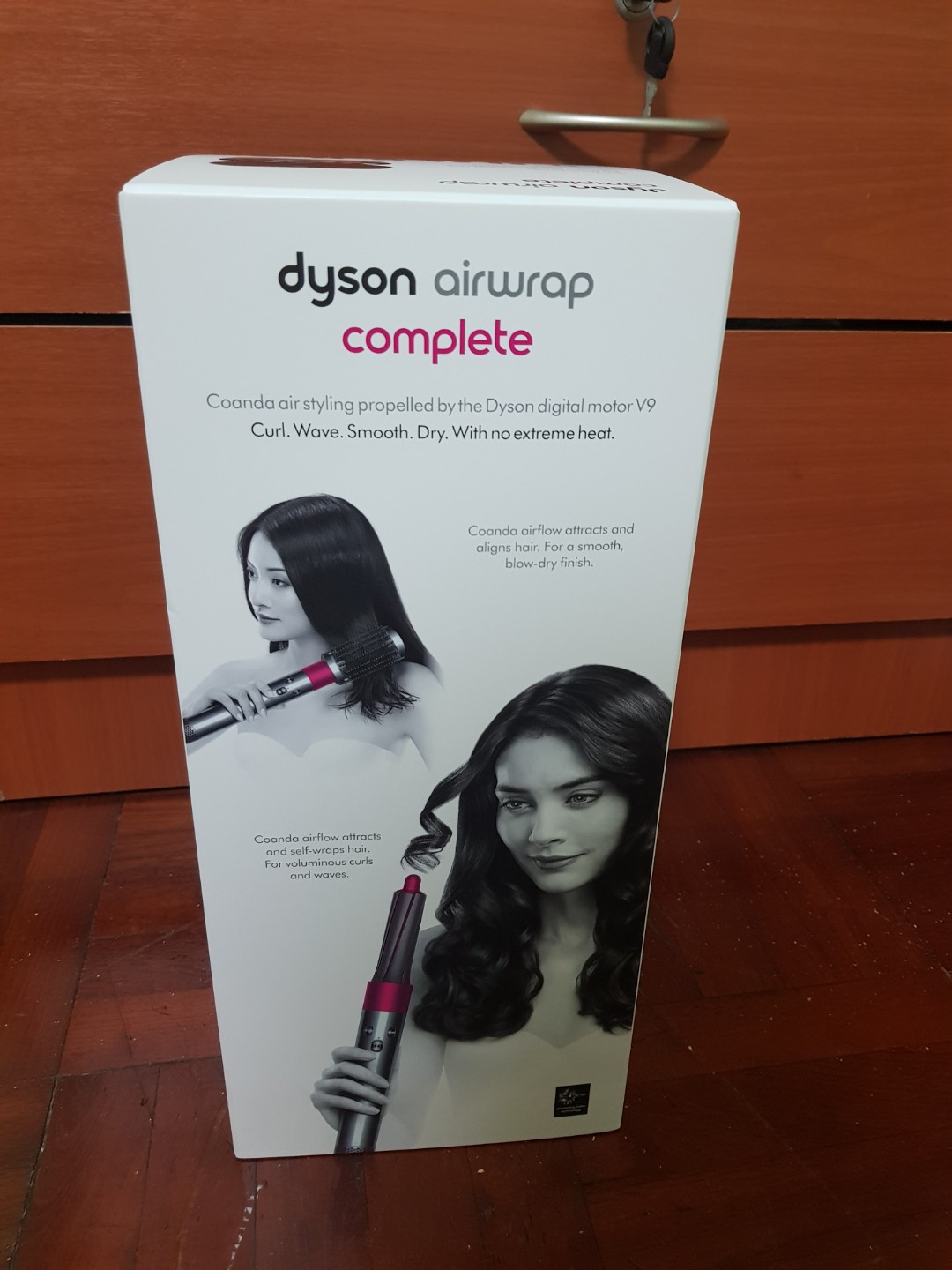 Dyson Airwrap Complete, Beauty & Personal Care, Hair on Carousell