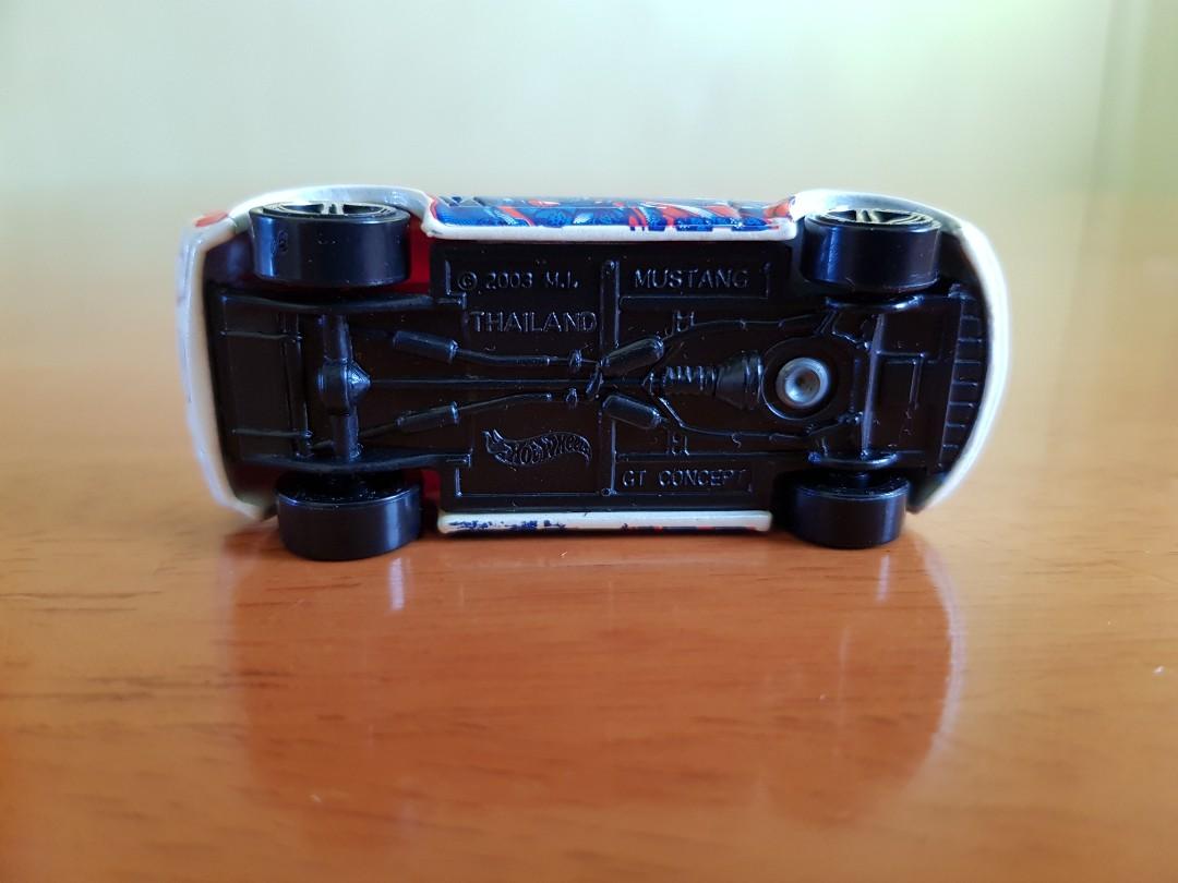 Hot Wheels Robots Theme Race cars, Hobbies & Toys, Toys & Games on ...