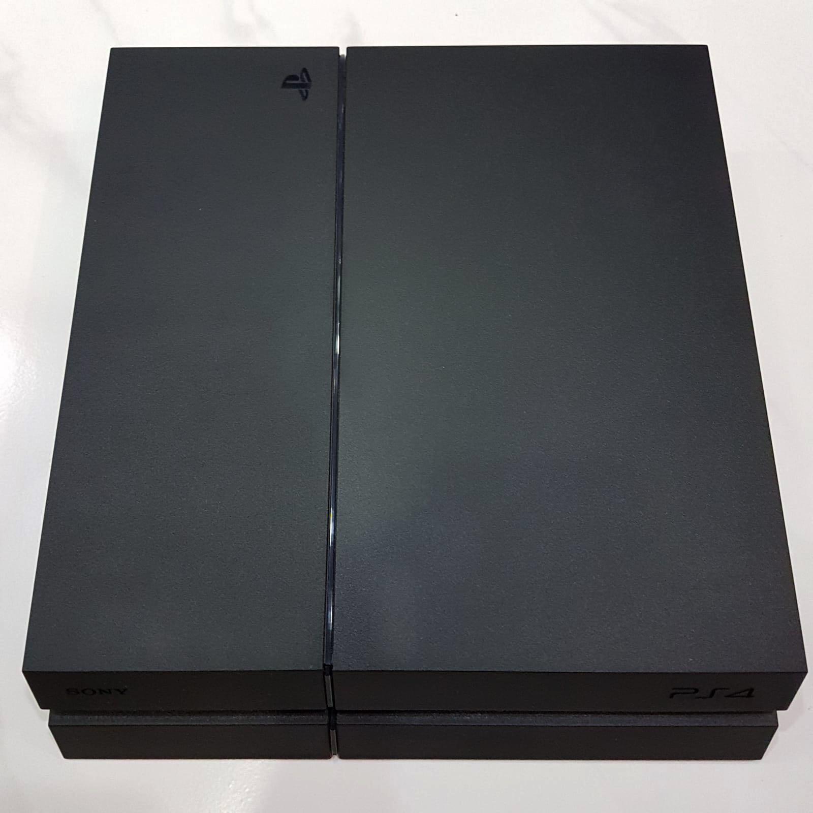 PS4 (CUH-1206A), Video Gaming, Video Game Consoles, PlayStation on Carousell