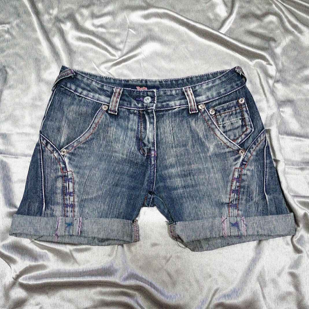 Stitched Design Denim Shorts, Women's Fashion, Bottoms, Shorts on Carousell