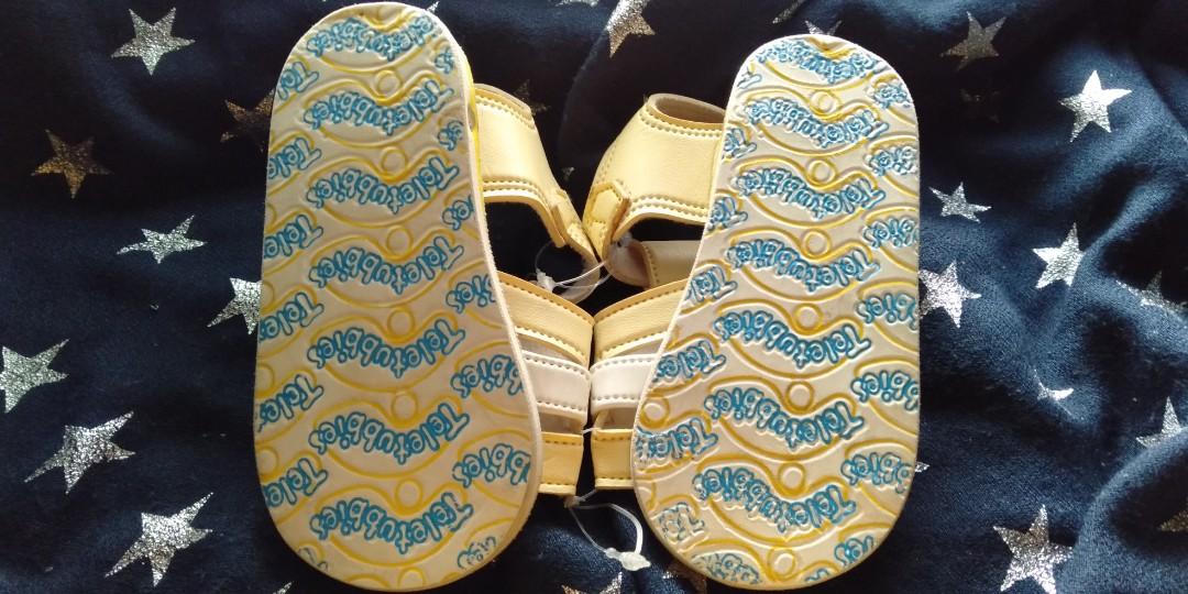 Teletubbies squeak baby shoes, Babies & Kids, Babies & Kids Fashion on ...