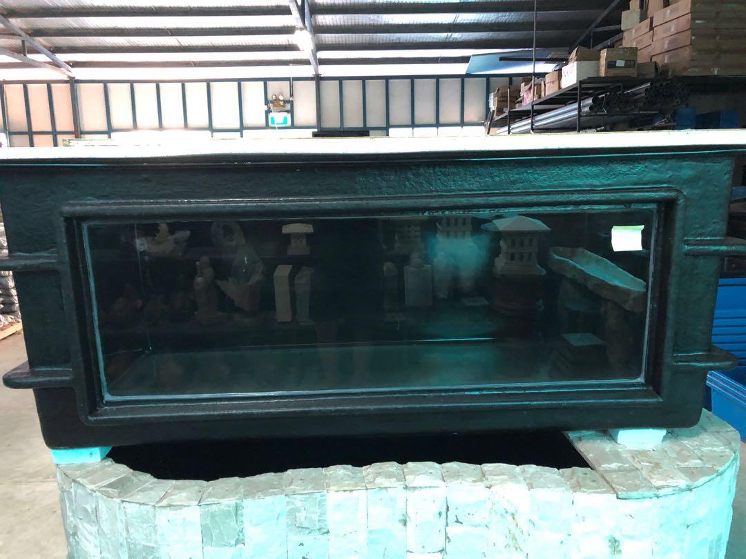 Fiberglass tank with viewing panel, Everything Else on Carousell