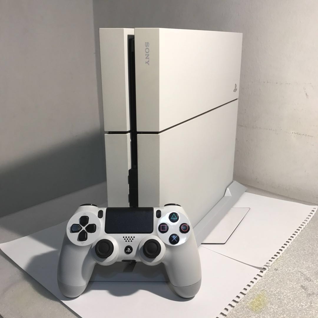 Glacier White PS4, Video Gaming, Video Game Consoles, PlayStation on ...