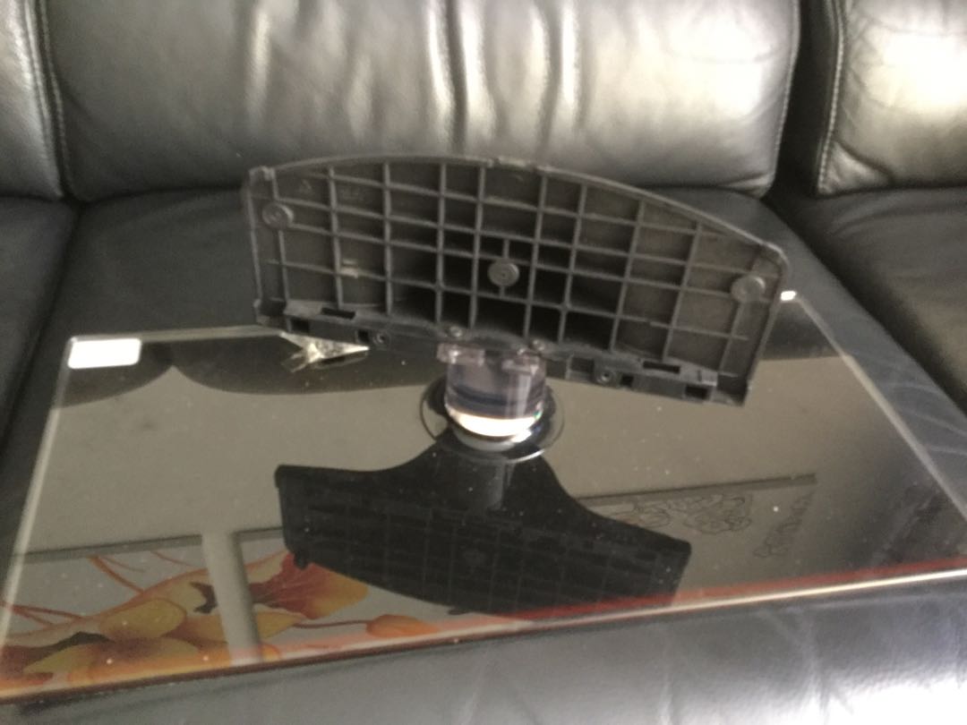 Samsung 40inch tv stand, TV & Home Appliances, TV & Entertainment, TV ...