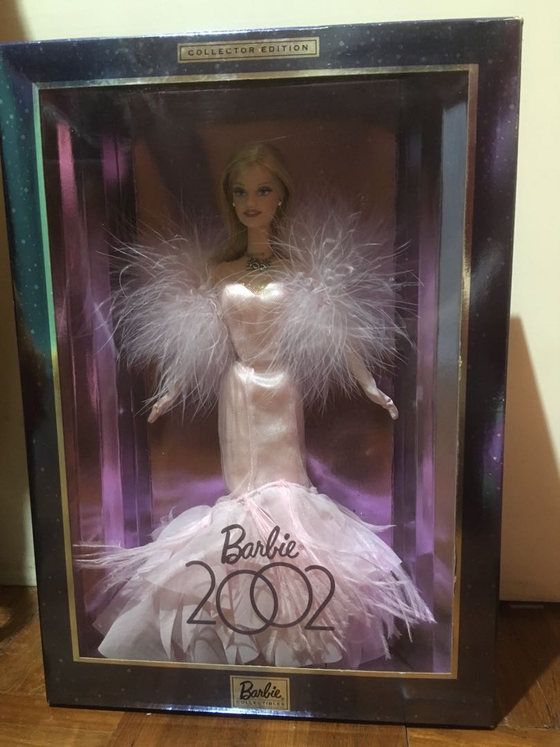 Barbie doll 2002 珍藏版 Collector Edition Barbie Collectibles, 興趣及遊戲, 收藏品及 ...