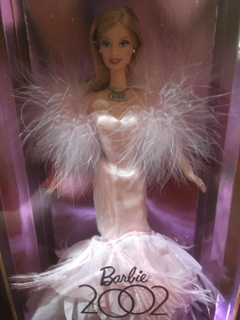 Barbie doll 2002 珍藏版 Collector Edition Barbie Collectibles, 興趣及遊戲, 收藏品及 ...