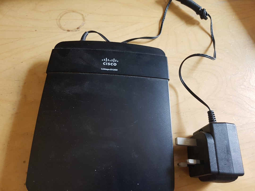 Cisco router E1200 v2, Computers & Tech, Parts & Accessories ...