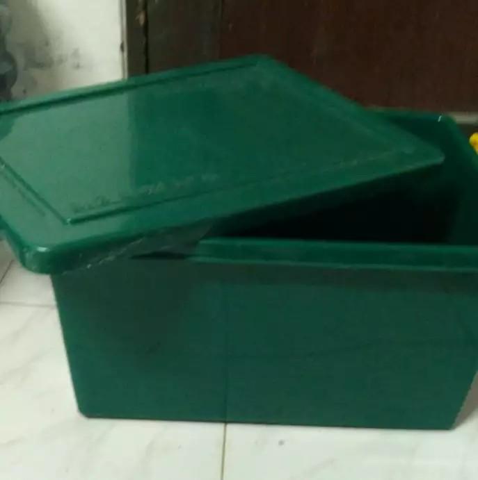 Container napolly 26 liter hijau big boxer, Perabotan Rumah di Carousell
