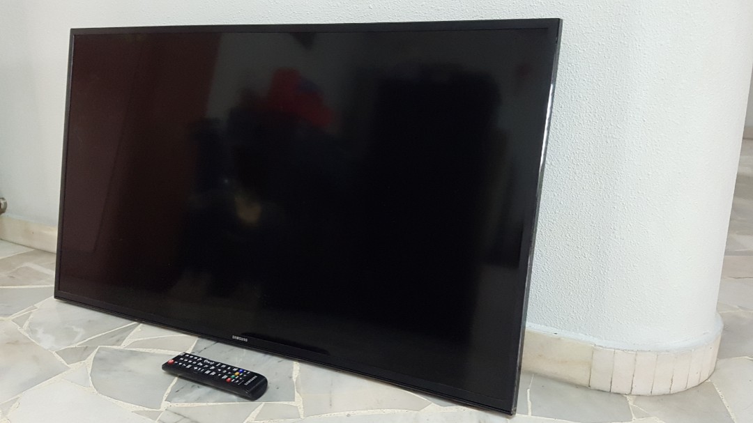 Samsung 40 inch UHD 4K Flat Smart TV JU6000, TV & Home Appliances, TV ...