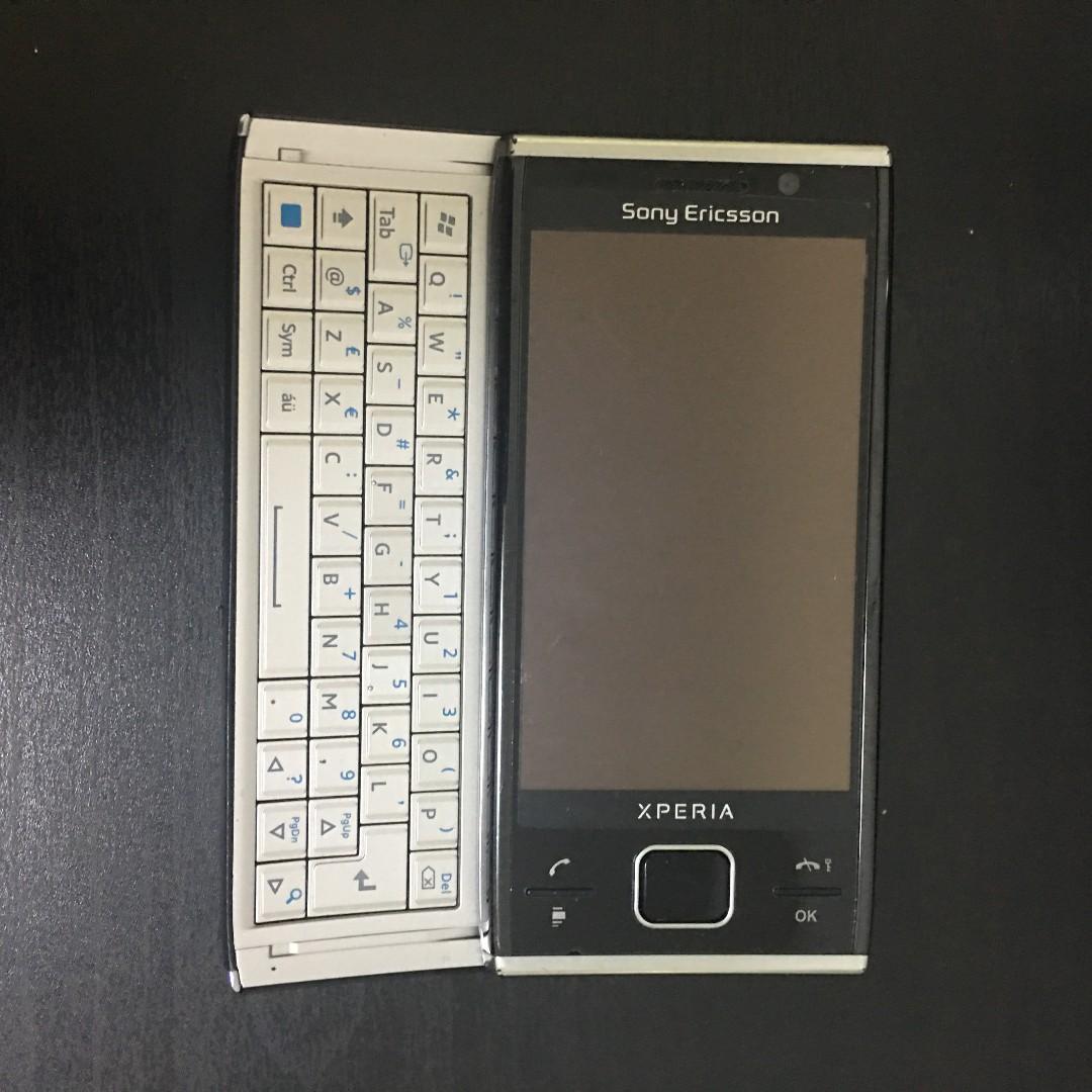 Sony Experia X2 slide phone with physical keyboard attached, Mobile ...