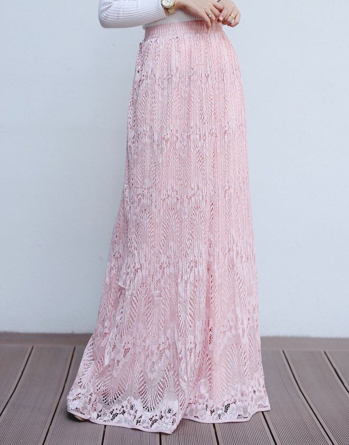 Irma Lace Skirt, Women's Fashion, Muslimah Fashion, Dresses on Carousell