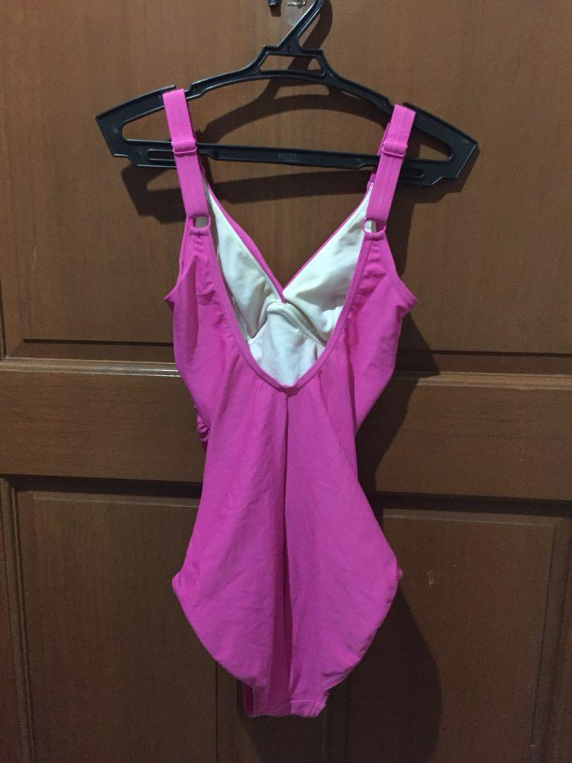 ORIGINAL SPEEDO ONE-PIECE, Men's Fashion, Activewear on Carousell