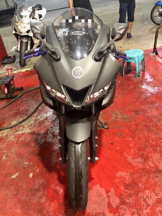 r15 v3, Motorcycles, Motorcycles for Sale, Class 2B on Carousell