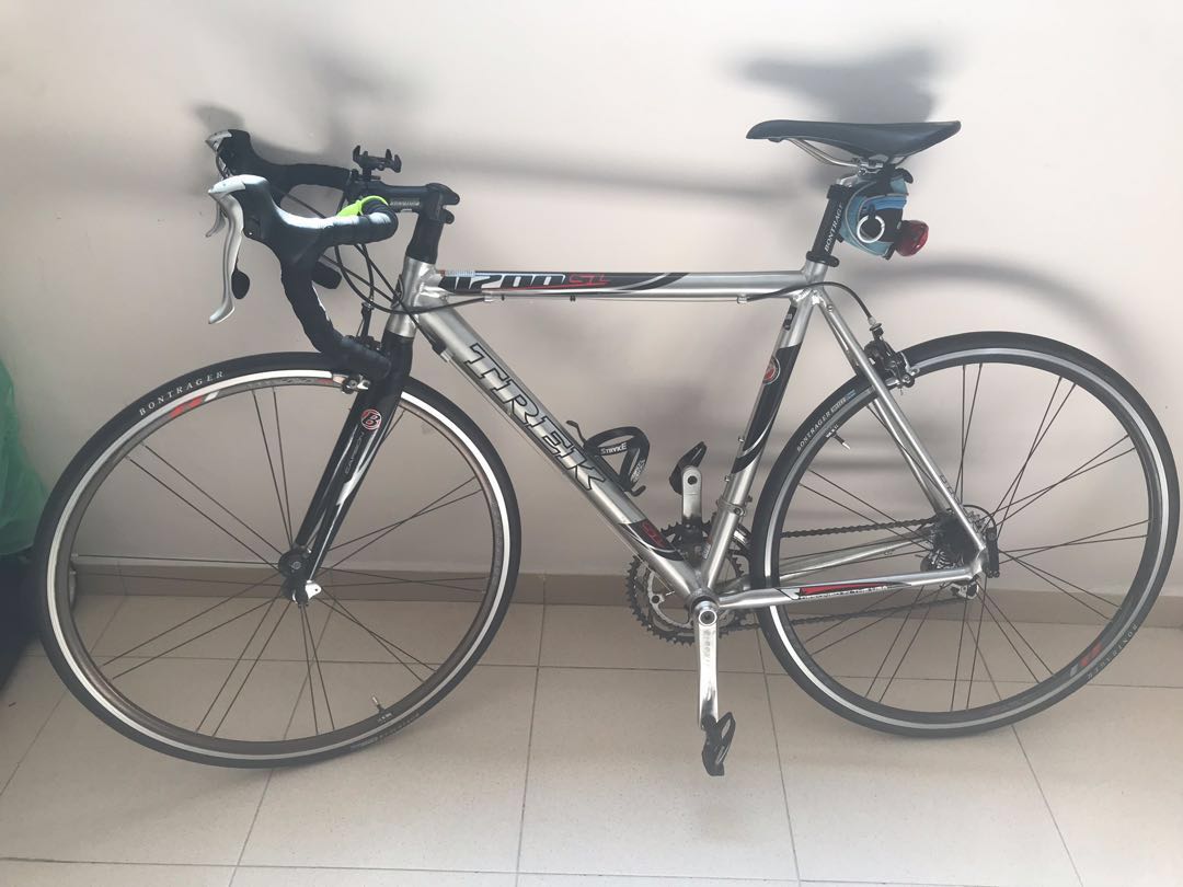 Trek 200SL plus free Ninebot Escooter, Sports Equipment, Bicycles ...