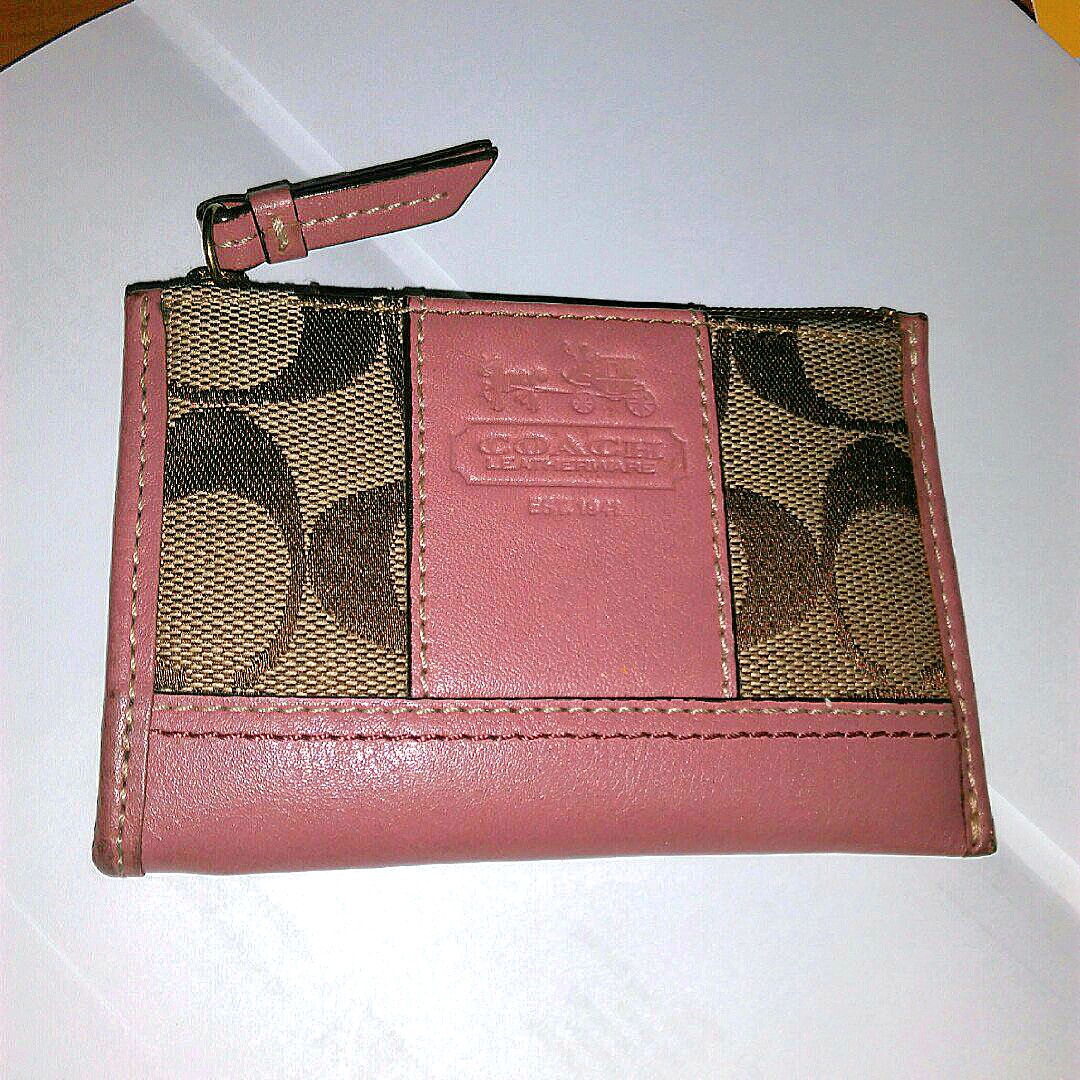 Coach Card Holder, Women's Fashion, Bags & Wallets, Wallets & Card ...