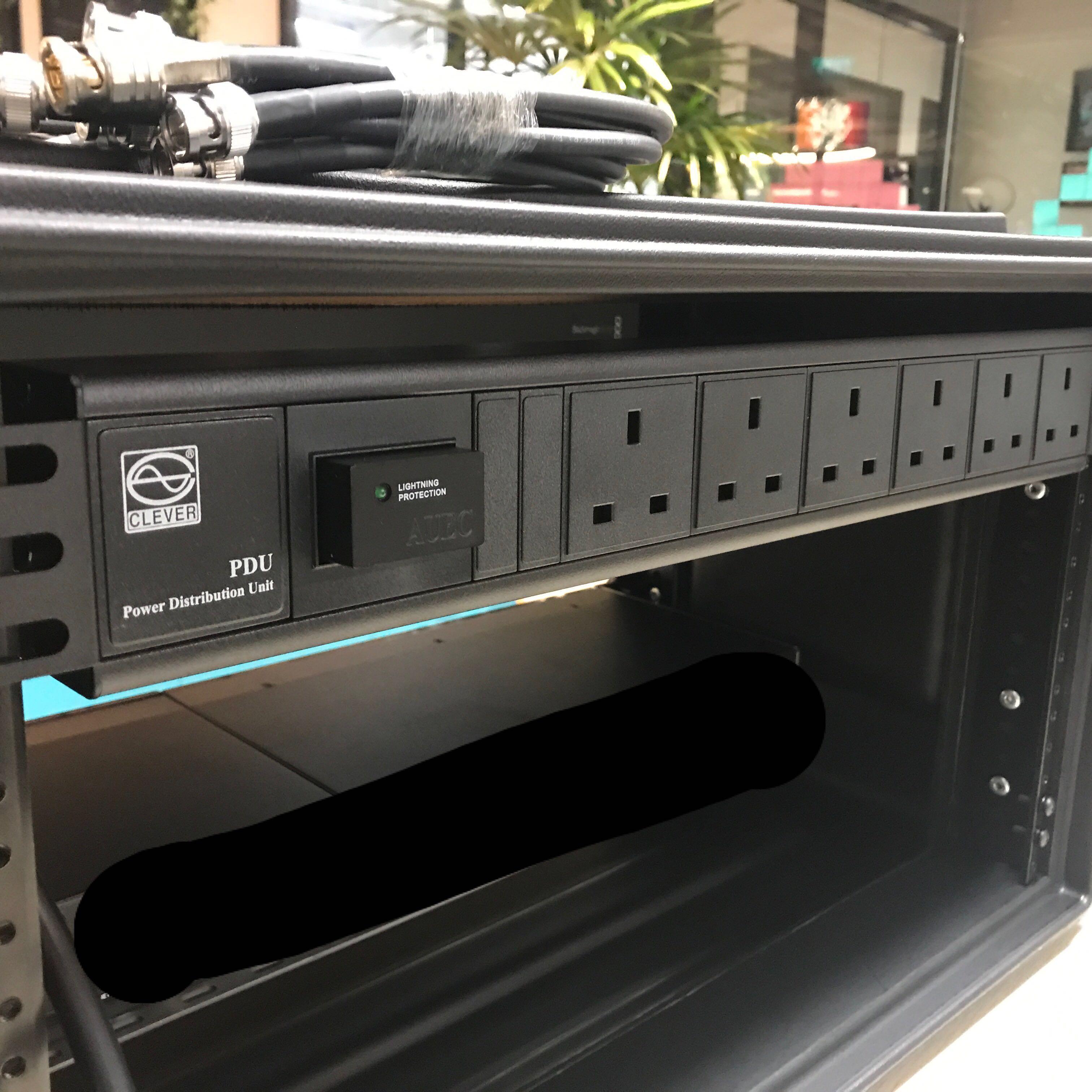 Rack mount Power Distribution Unit, Mobile Phones & Gadgets, Mobile ...