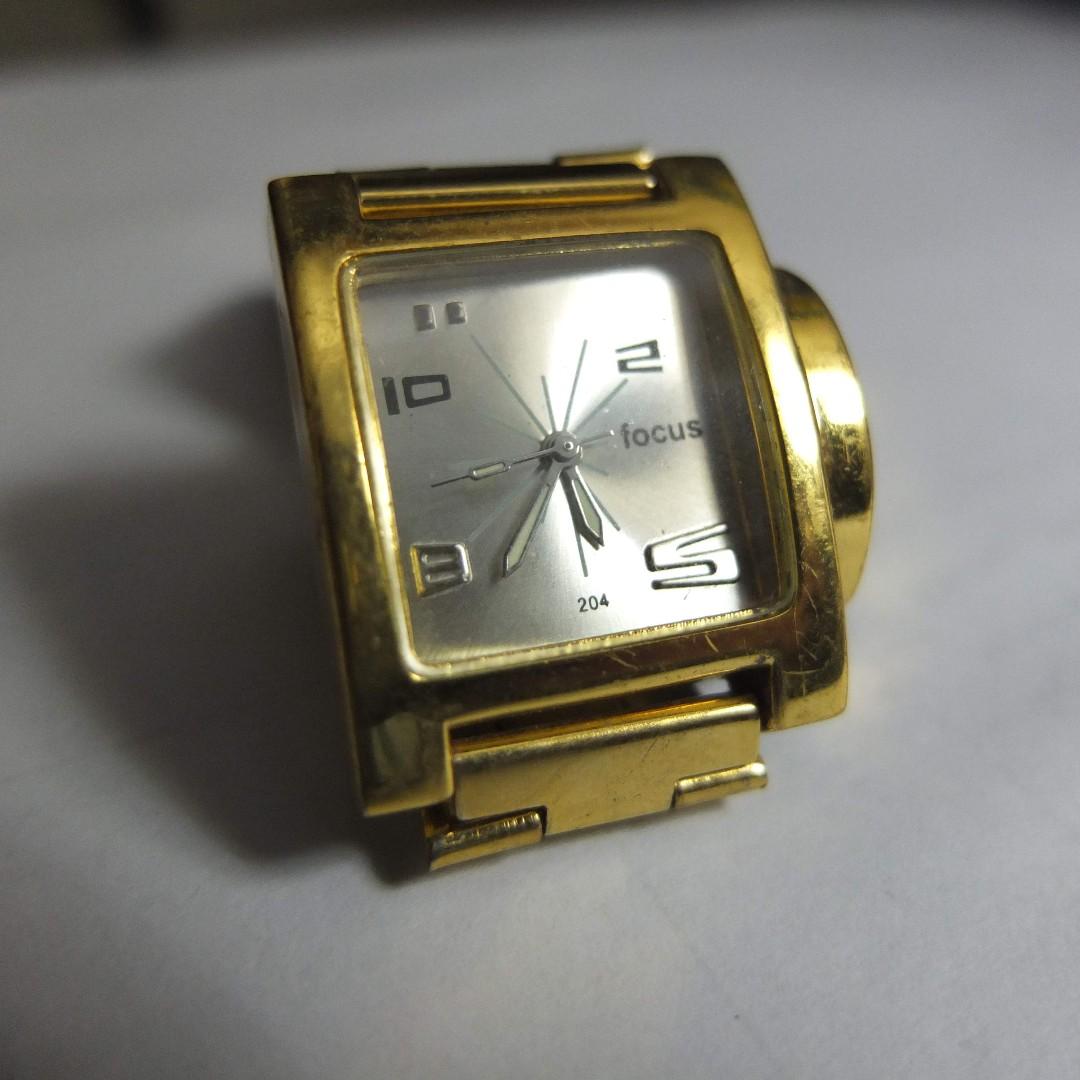 Focus Quartz Small Silver Square Dial Watch, Women's Fashion, Watches ...