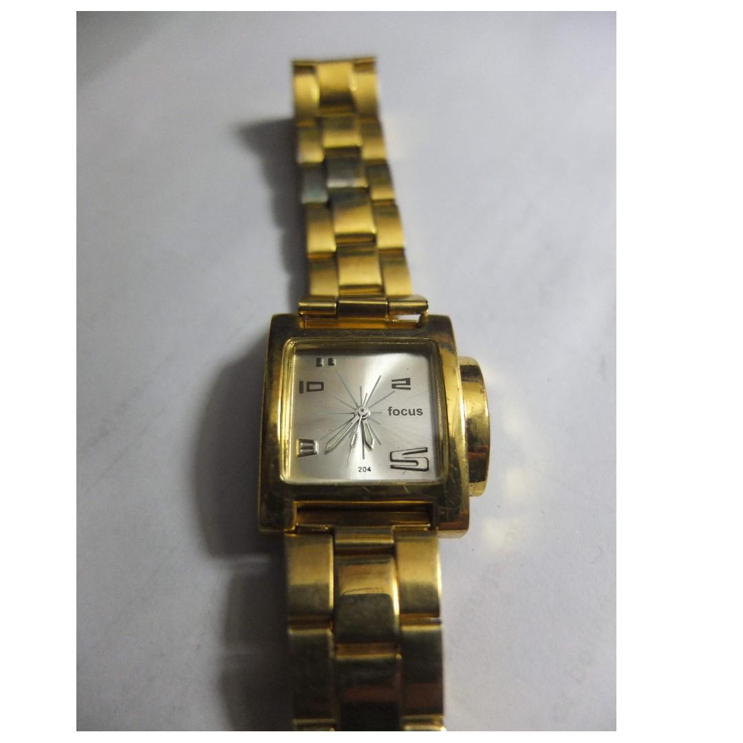 Focus Quartz Small Silver Square Dial Watch, Women's Fashion, Watches ...