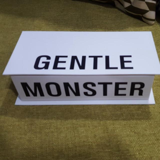 Gentle Monster Sunglass Box & Case, Women's Fashion, Watches ...