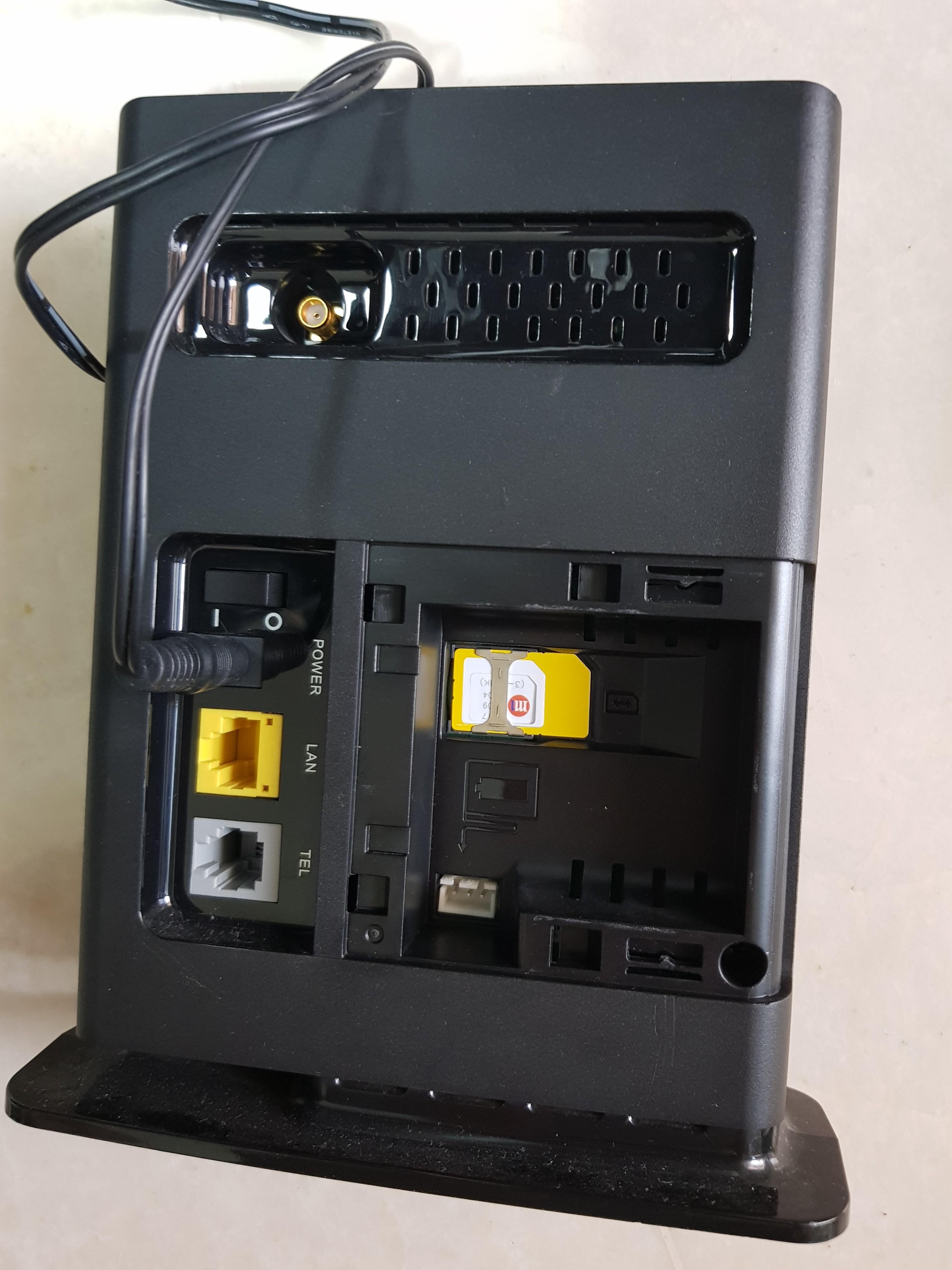 Huawei 4G modem router (E5172), Computers & Tech, Parts & Accessories ...