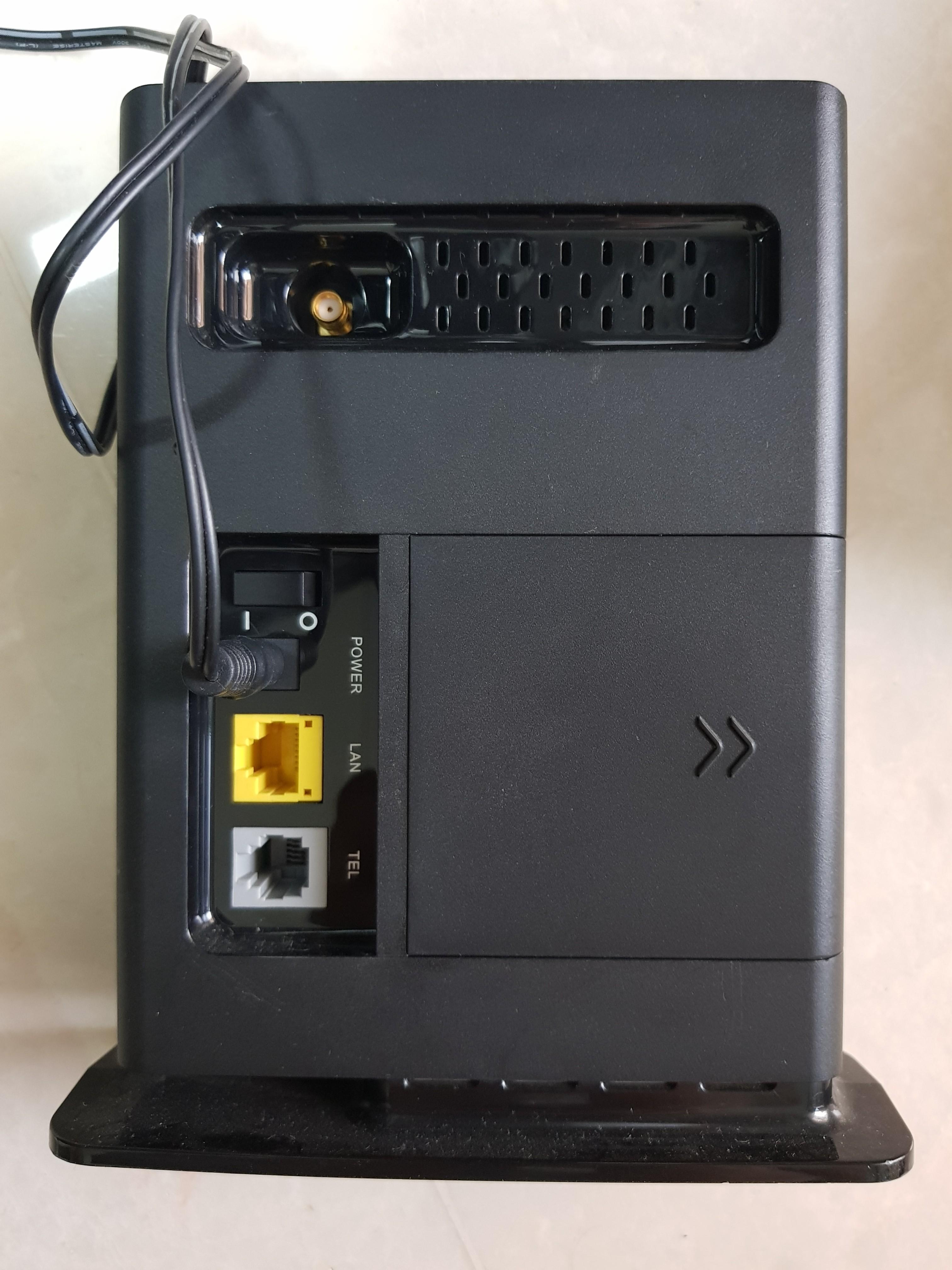 Huawei 4G modem router (E5172), Computers & Tech, Parts & Accessories ...