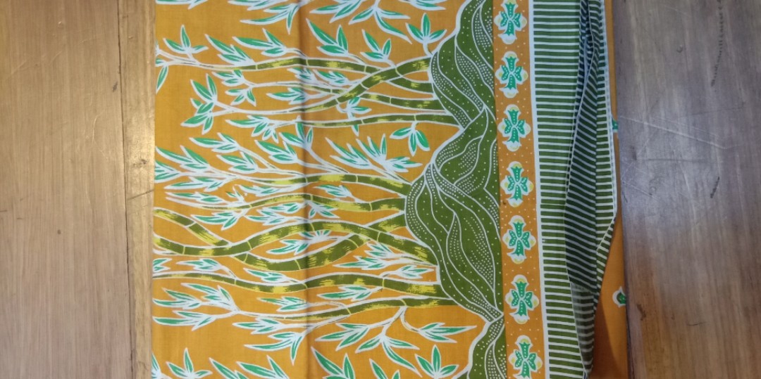 Kain Batik khas Ternate - Maluku utara, Fesyen Wanita, Pakaian Wanita ...