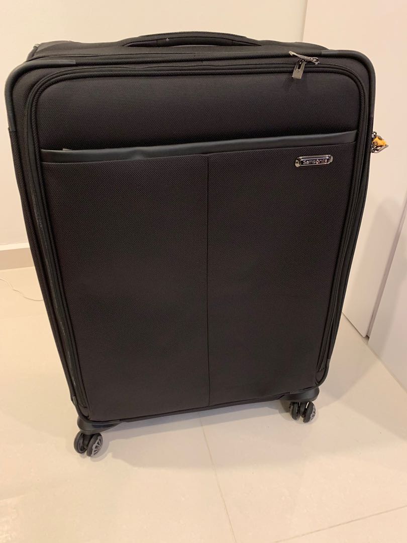 Samsonite 29 inch large suitcase, Hobbies & Toys, Travel, Luggage on ...