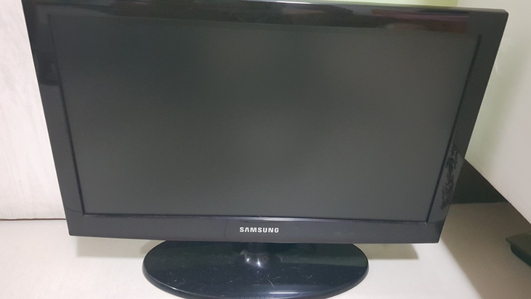 Samsung 22" TV, TV & Home Appliances, TV & Entertainment, TV on Carousell