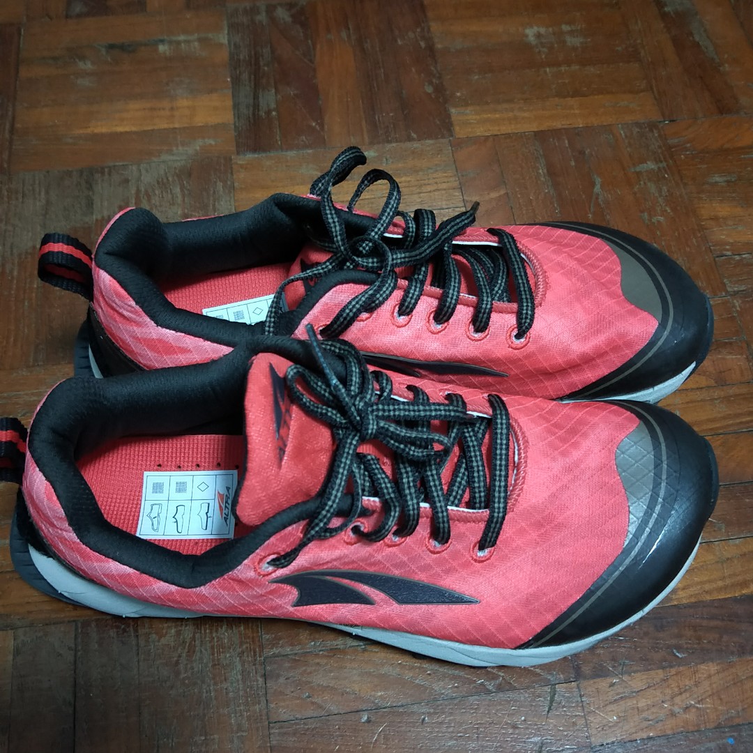 Altra Superior 2, Sports, Sports Apparel on Carousell