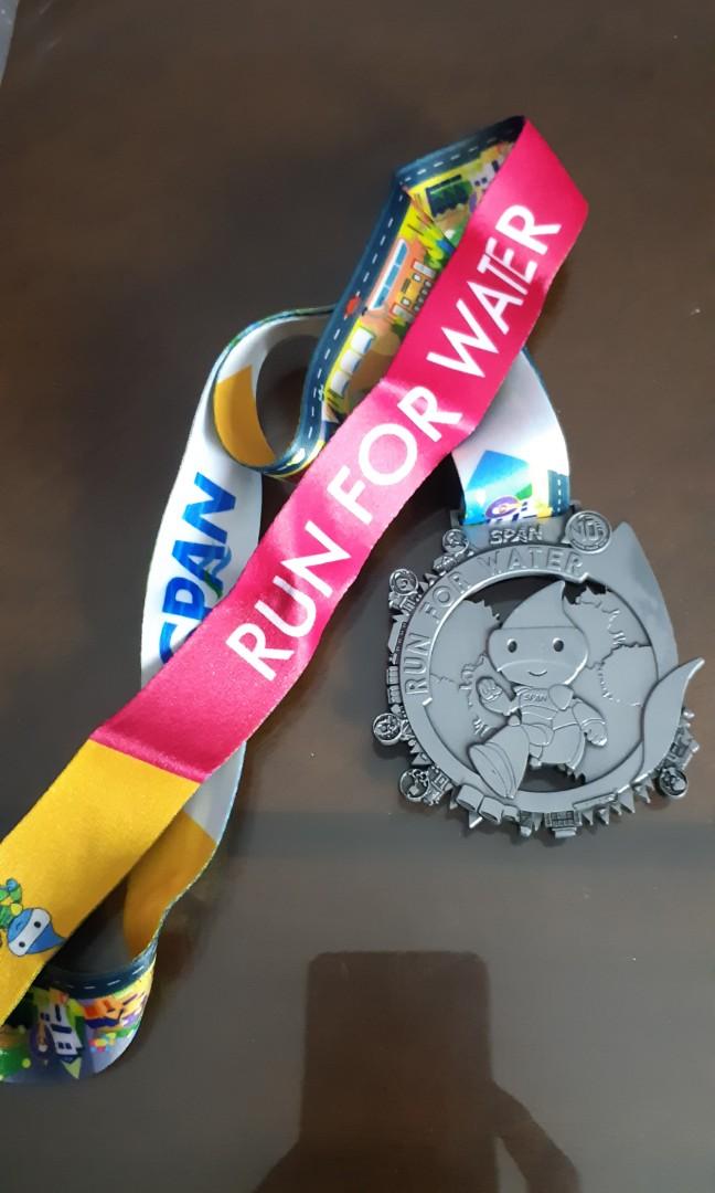 FUN RUN MEDAL, Sports Equipment, Sports & Games, Racket & Ball Sports ...