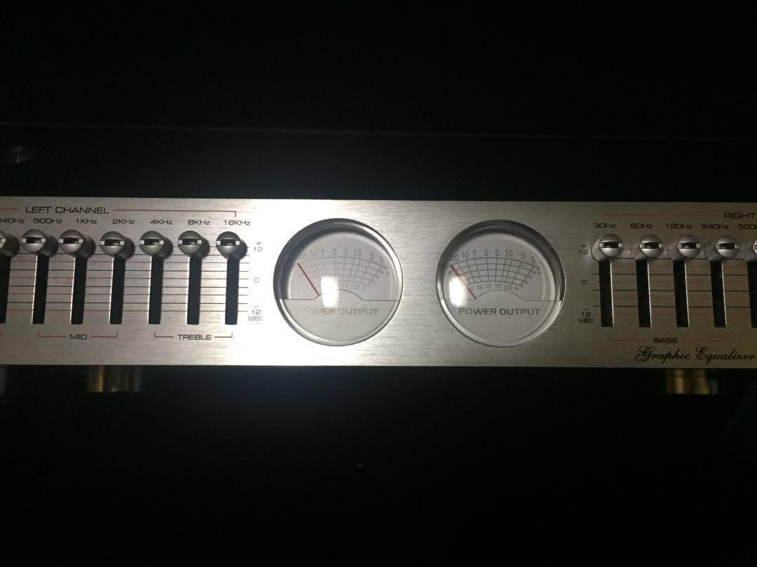 Paramax Graphic Equaliser & Spectrum Analyser Amplifier, Audio, Other ...