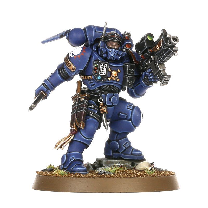 Warhammer 40k Space Marines Primaris Phobos Lieutenant, Toys & Games ...