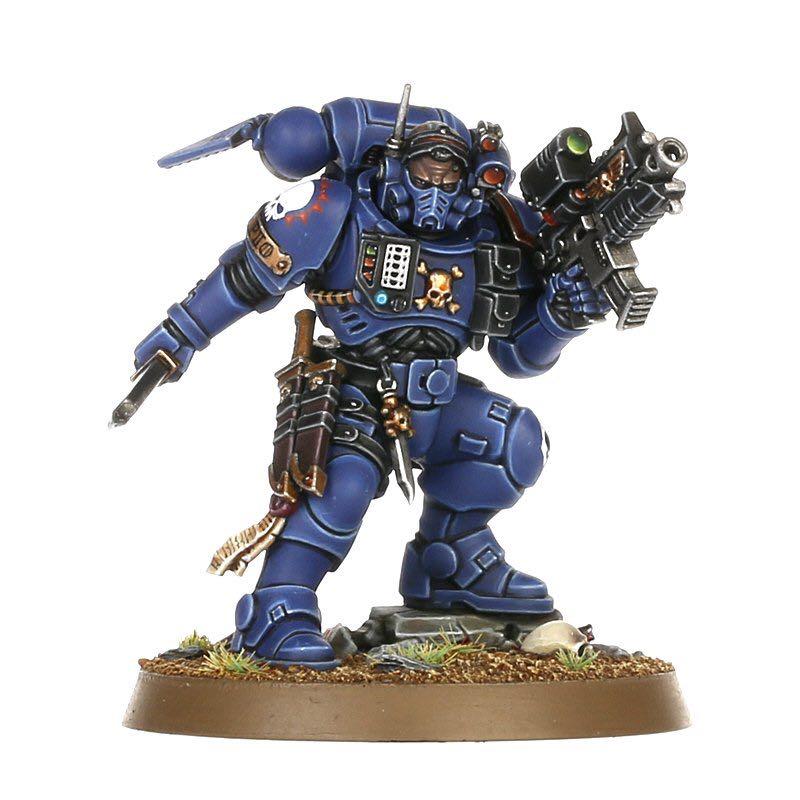 Warhammer 40k Space Marines Primaris Phobos Lieutenant, Toys & Games ...