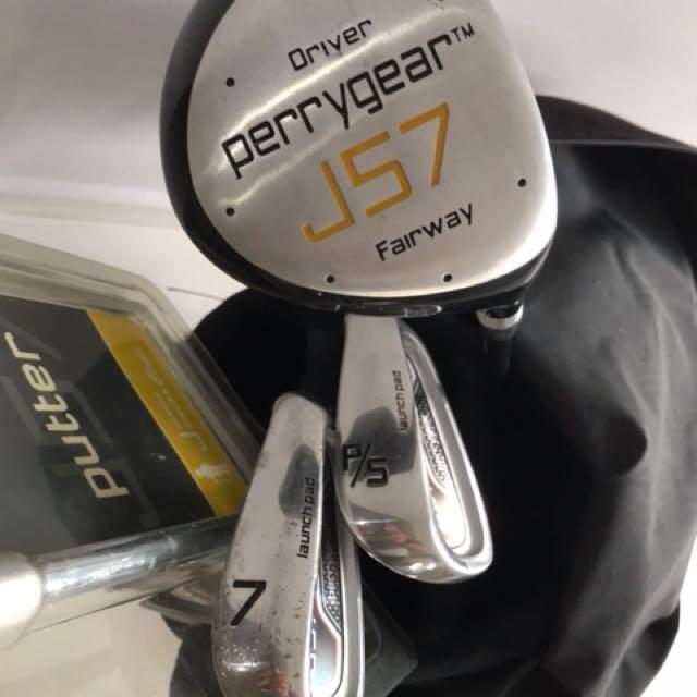 Junior Golf Set - Perry Gear Junior (J57), Sports Equipment, Sports & Games, Golf on Carousell