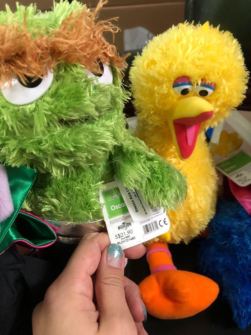 Sesame Street - Oscar, Grover, Count, Snuffy, Zoe, Bert, Big Bird ...