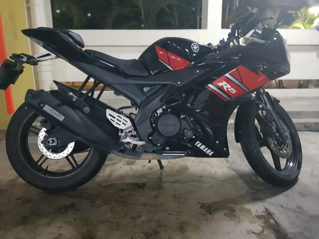 Yamaha r15 v2, Motorcycles, Motorcycles for Sale, Class 2B on Carousell
