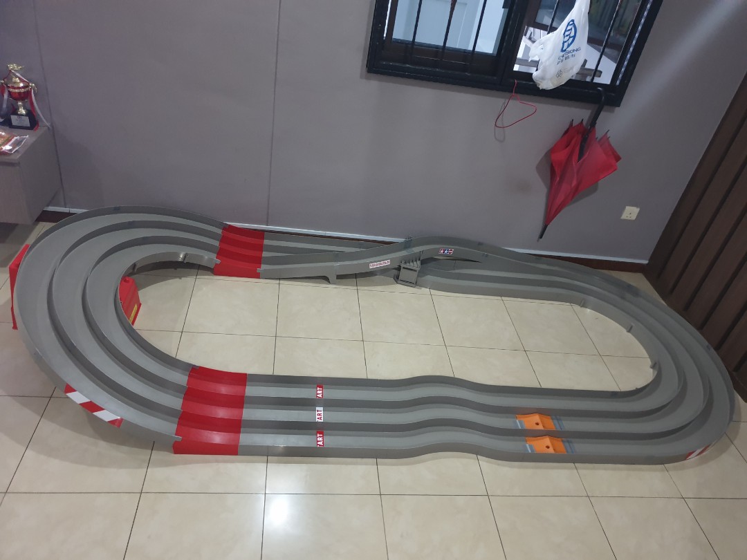 Mini 4WD Japan Cup Junior Circuit & Bank Approach 20 (red), Men's ...