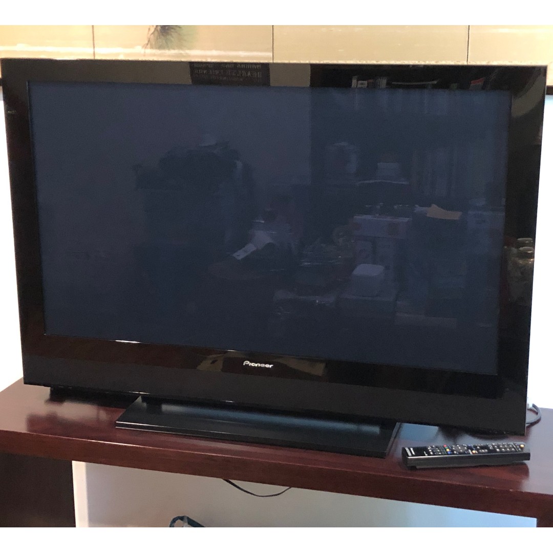 Pioneer Kuro 42" Plasma TV, TV & Home Appliances, TV & Entertainment ...