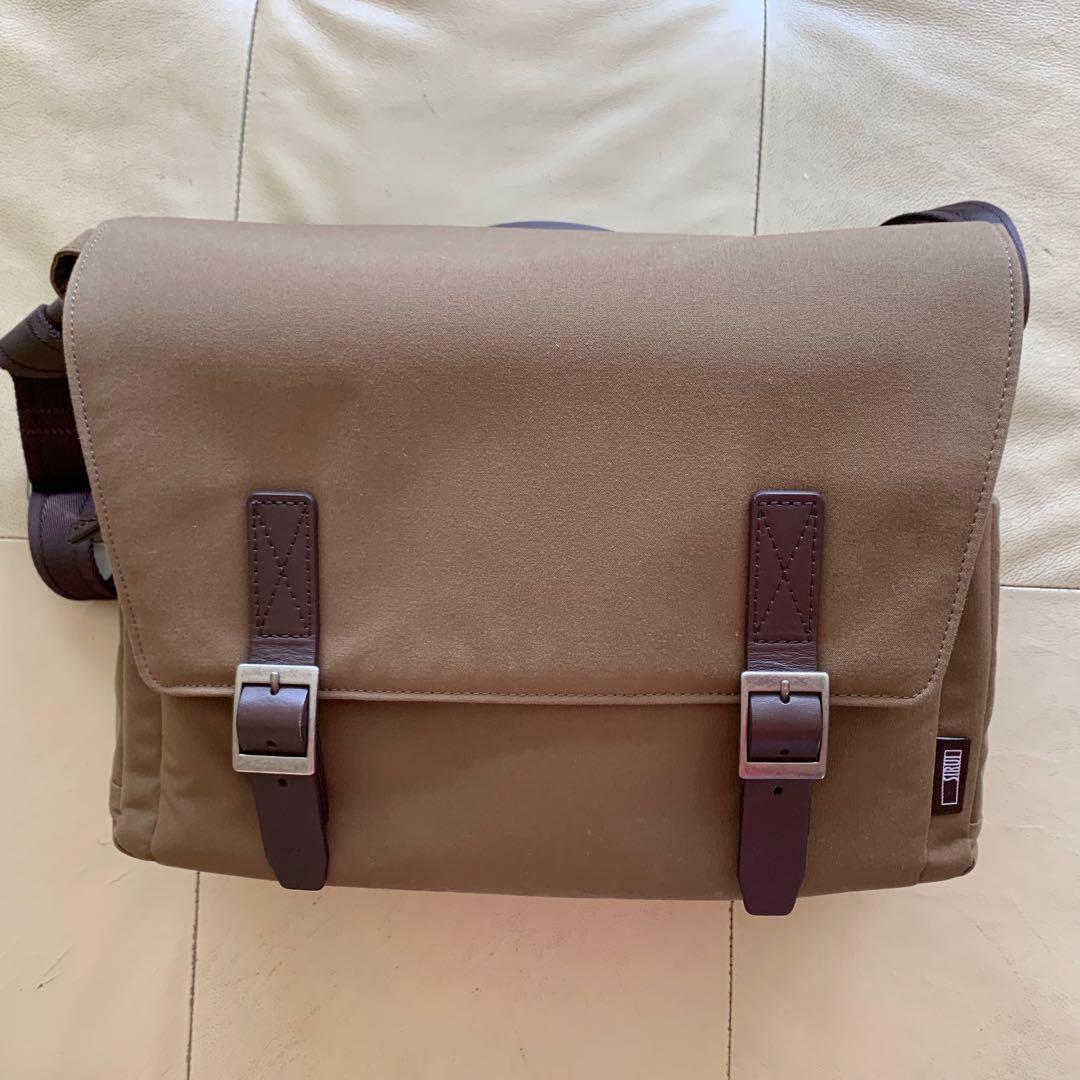 Sirui MyStory 13” Sling Camera Bag, Photography, Photography ...