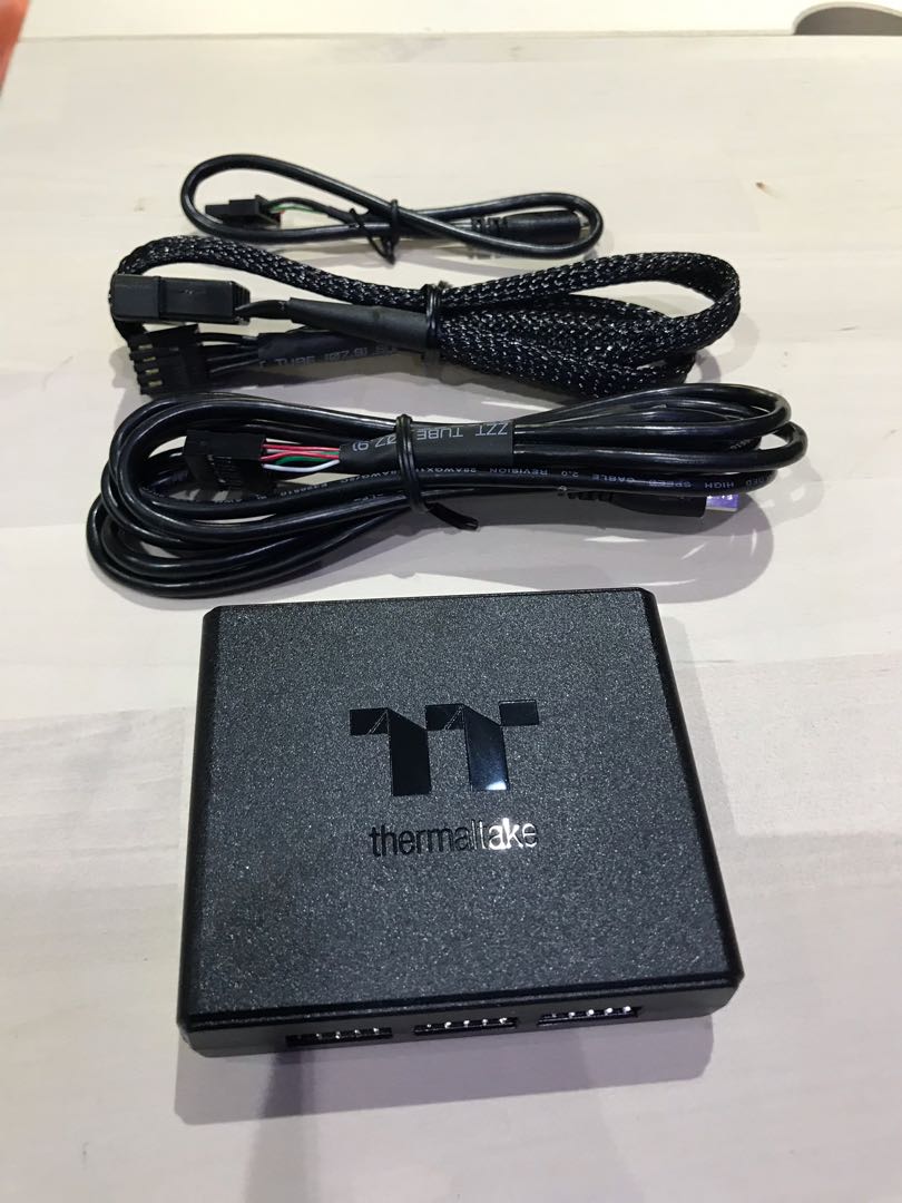 Thermaltake Riing Plus RGB Fan Controller, Computers & Tech, Parts ...